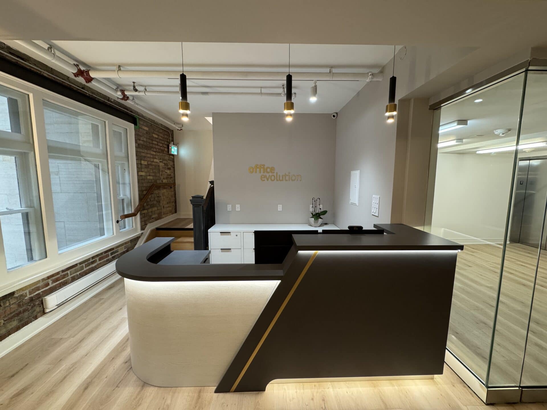 Welcome to Office Evolution Toronto: Flexible Workspaces in the Heart of Downtown | Office Evolution